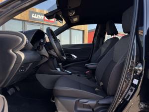 Черный Тойота Yaris Cross 2023 в Вильнюс, объемом двигателя 1.50 л и пробегом 55 тыс. км за 19690 €, фото 17 на AUTOMOTO.COM.LV