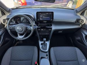 Черный Тойота Yaris Cross 2023 в Вильнюс, объемом двигателя 1.50 л и пробегом 55 тыс. км за 19690 €, фото 26 на AUTOMOTO.COM.LV