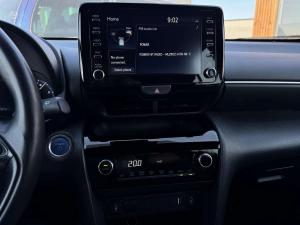 Черный Тойота Yaris Cross 2023 в Вильнюс, объемом двигателя 1.50 л и пробегом 55 тыс. км за 19690 €, фото 28 на AUTOMOTO.COM.LV