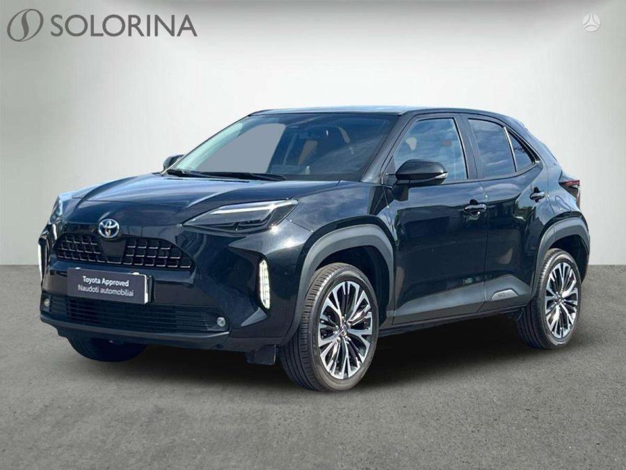 Melns Toyota Yaris Cross 2023 Klaipėda, ar dzinēja tilpumu 1.49 L un nobraukumu 33 tūkst. km par 25900 €, foto 1 vietnē AUTOMOTO.COM.LV
