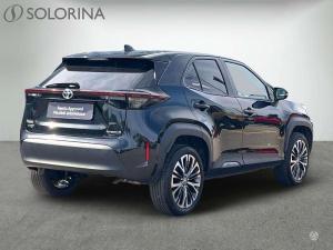 Melns Toyota Yaris Cross 2023 Klaipėda, ar dzinēja tilpumu 1.49 L un nobraukumu 33 tūkst. km par 25900 €, foto 3 vietnē AUTOMOTO.COM.LV