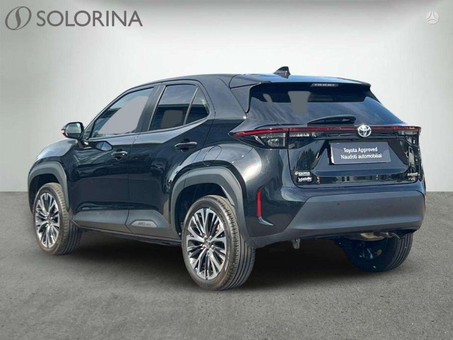 Melns Toyota Yaris Cross 2023 Klaipėda, ar dzinēja tilpumu 1.49 L un nobraukumu 33 tūkst. km par 25900 €, foto 18 vietnē AUTOMOTO.COM.LV