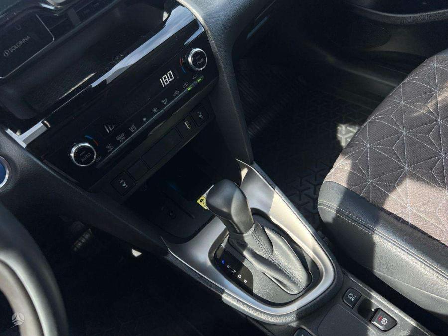 Melns Toyota Yaris Cross 2023 Klaipėda, ar dzinēja tilpumu 1.49 L un nobraukumu 33 tūkst. km par 25900 €, foto 21 vietnē AUTOMOTO.COM.LV