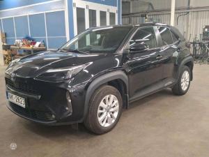 Melns Toyota Yaris Cross 2023 Viļņa, ar dzinēja tilpumu 1.50 L un nobraukumu 151 tūkst. km par 16950 €, foto 3 vietnē AUTOMOTO.COM.LV