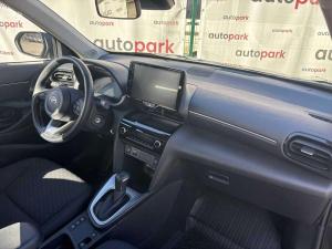 Черный Тойота Yaris Cross 2024 в Клайпеда, объемом двигателя 1.49 л и пробегом 33 тыс. км за 21400 €, фото 8 на AUTOMOTO.COM.LV