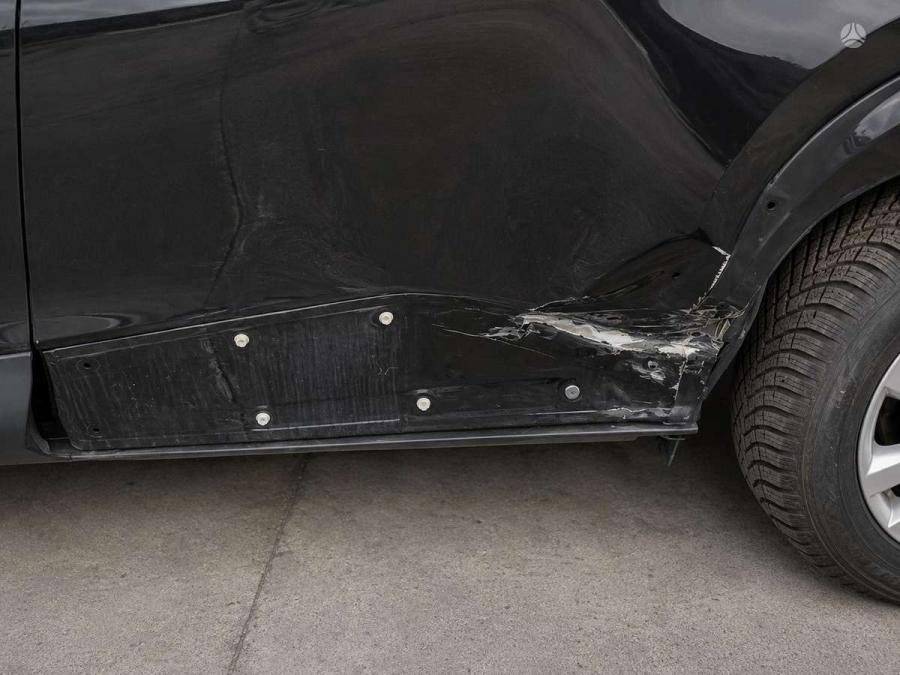 Черный Тойота Yaris Cross 2024 в Таураге, объемом двигателя 1.49 л и пробегом 52 тыс. км за 13499 €, фото 11 на AUTOMOTO.COM.LV