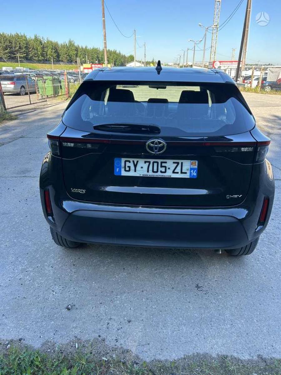 Черный Тойота Yaris Cross 2024 в Вильнюс, объемом двигателя 1.50 л и пробегом 30 тыс. км за 19300 €, фото 7 на AUTOMOTO.COM.LV