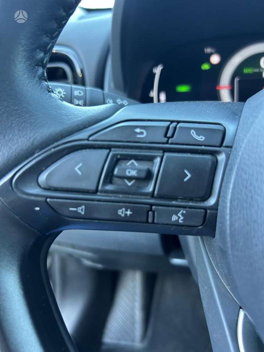 Черный Тойота Yaris Cross 2024 в Вильнюс, объемом двигателя 1.50 л и пробегом 30 тыс. км за 19300 €, фото 17 на AUTOMOTO.COM.LV
