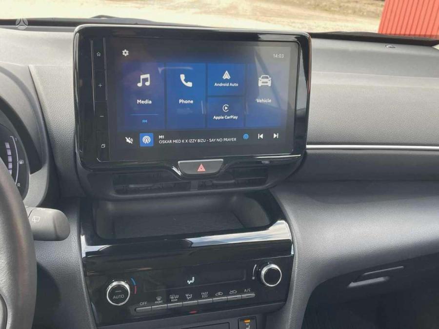 Melns Toyota Yaris Cross 2024 Viļņa, ar dzinēja tilpumu 1.49 L un nobraukumu 40 tūkst. km par 19500 €, foto 10 vietnē AUTOMOTO.COM.LV