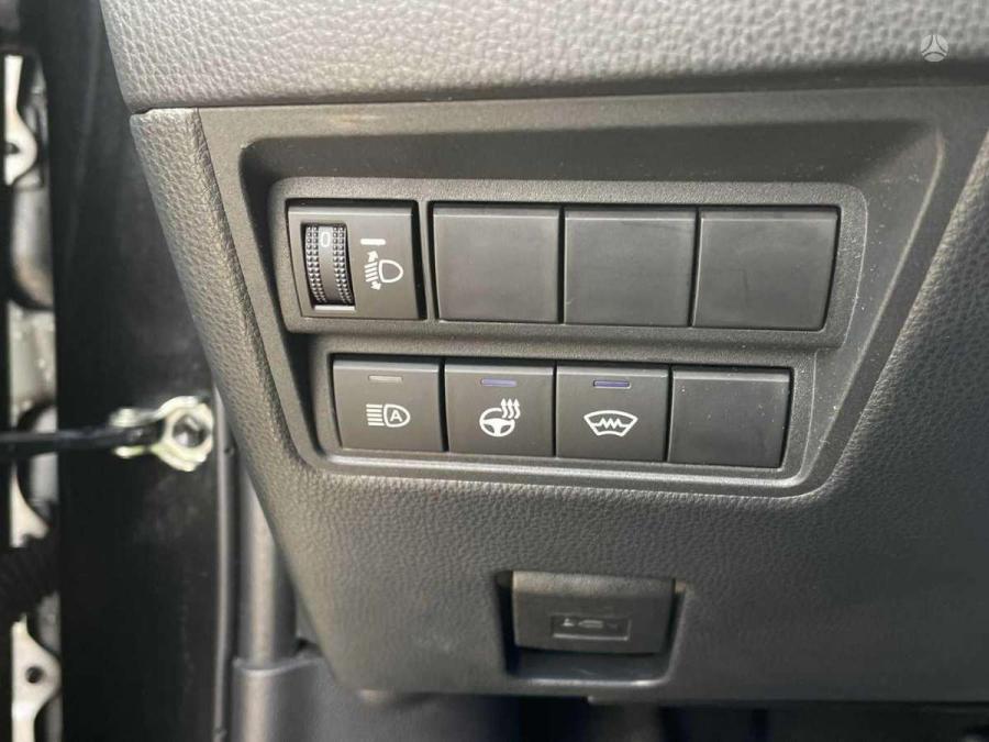 Melns Toyota Yaris Cross 2024 Viļņa, ar dzinēja tilpumu 1.49 L un nobraukumu 40 tūkst. km par 19500 €, foto 17 vietnē AUTOMOTO.COM.LV