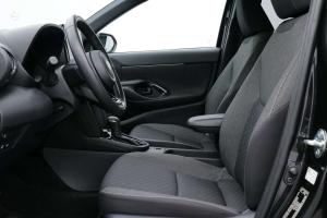 Черный Тойота Yaris Cross 2025 в Вильнюс, объемом двигателя 1.49 л и пробегом 23 тыс. км за 26990 €, фото 12 на AUTOMOTO.COM.LV
