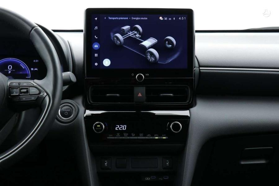 Черный Тойота Yaris Cross 2025 в Вильнюс, объемом двигателя 1.49 л и пробегом 23 тыс. км за 26990 €, фото 15 на AUTOMOTO.COM.LV