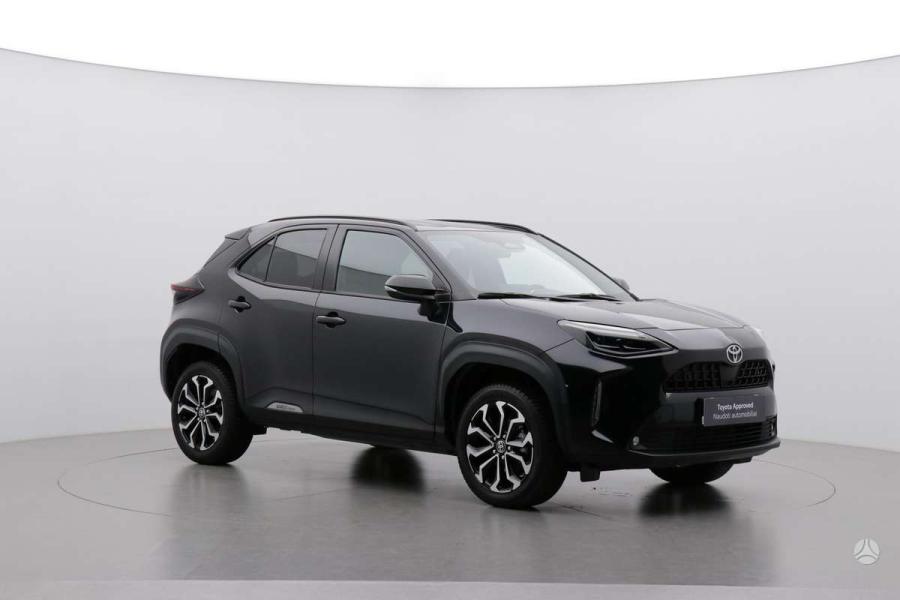 Черный Тойота Yaris Cross 2025 в Вильнюс, объемом двигателя 1.49 л и пробегом 23 тыс. км за 26990 €, фото 19 на AUTOMOTO.COM.LV
