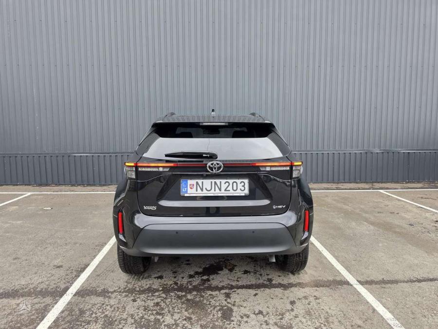 Черный Тойота Yaris Cross 2025 в Каунас, объемом двигателя 1.49 л и пробегом 23 тыс. км за 13900 €, фото 9 на AUTOMOTO.COM.LV