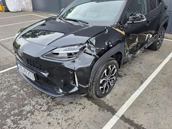 Melns Toyota Yaris Cross 2025 Kauņa, ar dzinēja tilpumu 1.49 L un nobraukumu 23 tūkst. km par 13900 €, foto 10 vietnē AUTOMOTO.COM.LV