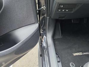 Черный Тойота Yaris Cross 2025 в Каунас, объемом двигателя 1.49 л и пробегом 23 тыс. км за 13900 €, фото 14 на AUTOMOTO.COM.LV