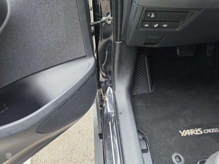 Черный Тойота Yaris Cross 2025 в Каунас, объемом двигателя 1.49 л и пробегом 23 тыс. км за 13900 €, фото 14 на AUTOMOTO.COM.LV