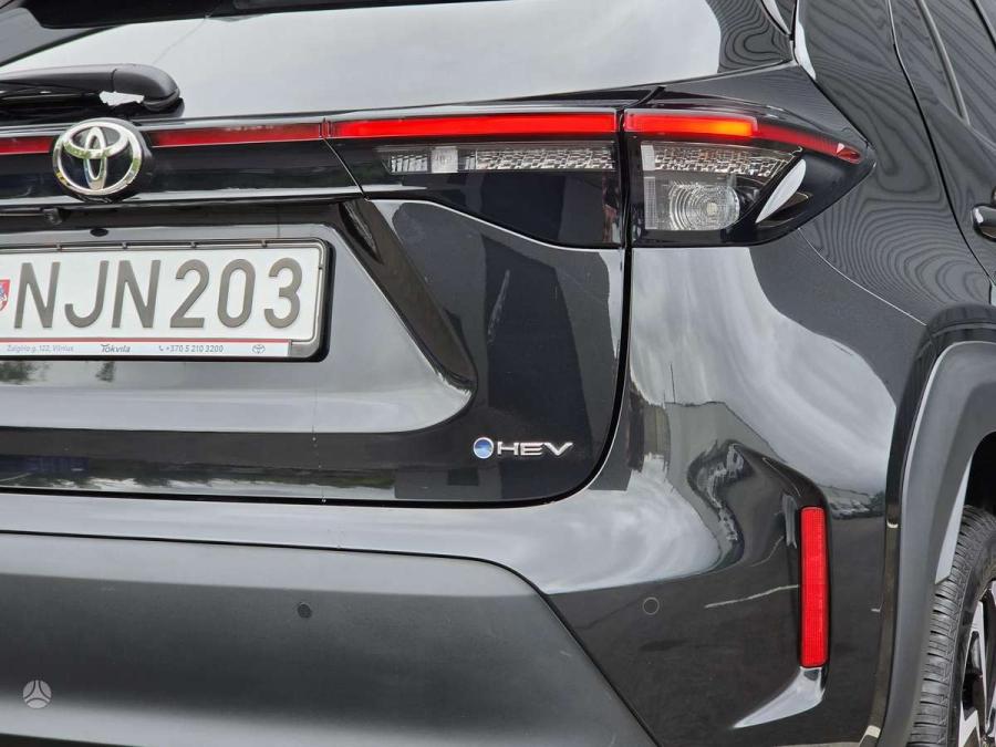 Черный Тойота Yaris Cross 2025 в Каунас, объемом двигателя 1.49 л и пробегом 23 тыс. км за 13900 €, фото 21 на AUTOMOTO.COM.LV