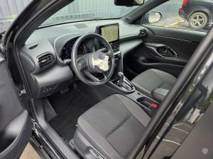 Черный Тойота Yaris Cross 2025 в Каунас, объемом двигателя 1.49 л и пробегом 23 тыс. км за 13900 €, фото 23 на AUTOMOTO.COM.LV