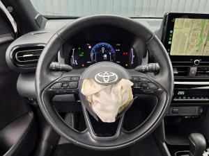 Черный Тойота Yaris Cross 2025 в Каунас, объемом двигателя 1.49 л и пробегом 23 тыс. км за 13900 €, фото 33 на AUTOMOTO.COM.LV