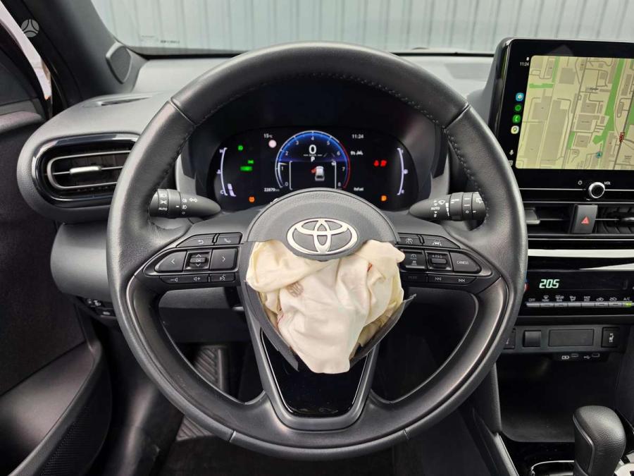 Черный Тойота Yaris Cross 2025 в Каунас, объемом двигателя 1.49 л и пробегом 23 тыс. км за 13900 €, фото 33 на AUTOMOTO.COM.LV