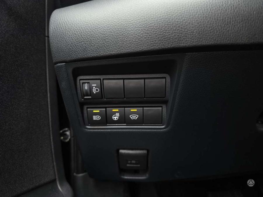 Черный Тойота Yaris Cross 2025 в Каунас, объемом двигателя 1.49 л и пробегом 23 тыс. км за 13900 €, фото 37 на AUTOMOTO.COM.LV