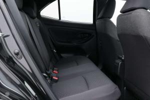 Black Toyota Yaris Cross 2025 in Vilnius, with an engine capacity of 1.49 L and mileage of 23 thousand km for 26990 €, photo 11 on AUTOMOTO.COM.LV