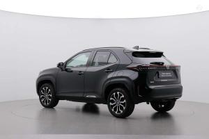 Black Toyota Yaris Cross 2025 in Vilnius, with an engine capacity of 1.49 L and mileage of 23 thousand km for 26990 €, photo 19 on AUTOMOTO.COM.LV