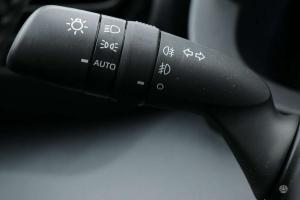 Black Toyota Yaris Cross 2025 in Vilnius, with an engine capacity of 1.49 L and mileage of 23 thousand km for 26990 €, photo 26 on AUTOMOTO.COM.LV