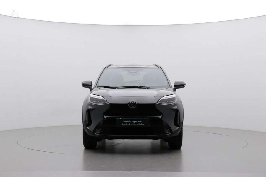 Черный Тойота Yaris Cross 2025 в Вильнюс, объемом двигателя 1.49 л и пробегом 32 тыс. км за 26990 €, фото 7 на AUTOMOTO.COM.LV