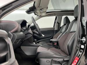 Черный Тойота Yaris Cross 2025 в Вильнюс, объемом двигателя 1.49 л и пробегом 67 тыс. км за 25900 €, фото 12 на AUTOMOTO.COM.LV