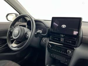 Черный Тойота Yaris Cross 2025 в Вильнюс, объемом двигателя 1.49 л и пробегом 67 тыс. км за 25900 €, фото 15 на AUTOMOTO.COM.LV