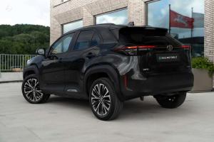 Черный Тойота Yaris Cross 2025 в Вильнюс, объемом двигателя 1.49 л и пробегом 17 тыс. км за 25950 €, фото 6 на AUTOMOTO.COM.LV