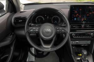 Черный Тойота Yaris Cross 2025 в Вильнюс, объемом двигателя 1.49 л и пробегом 17 тыс. км за 25950 €, фото 16 на AUTOMOTO.COM.LV