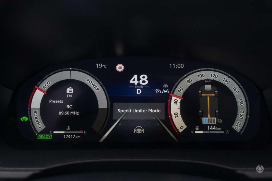Черный Тойота Yaris Cross 2025 в Вильнюс, объемом двигателя 1.49 л и пробегом 17 тыс. км за 25950 €, фото 19 на AUTOMOTO.COM.LV