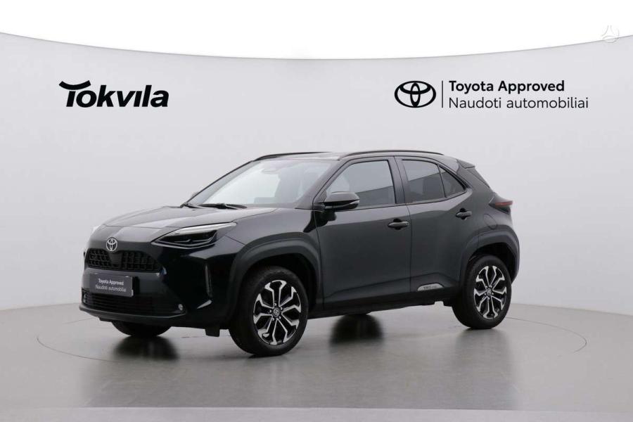 Черный Тойота Yaris Cross 2025 в Вильнюс, объемом двигателя 1.49 л и пробегом 27 тыс. км за 26990 €, фото 1 на AUTOMOTO.COM.LV