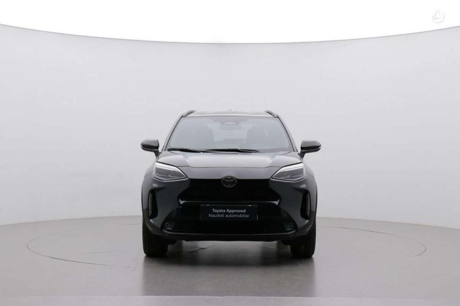 Черный Тойота Yaris Cross 2025 в Вильнюс, объемом двигателя 1.49 л и пробегом 27 тыс. км за 26990 €, фото 7 на AUTOMOTO.COM.LV
