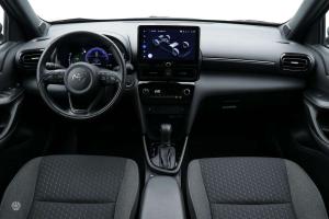 Черный Тойота Yaris Cross 2025 в Вильнюс, объемом двигателя 1.49 л и пробегом 27 тыс. км за 26990 €, фото 8 на AUTOMOTO.COM.LV