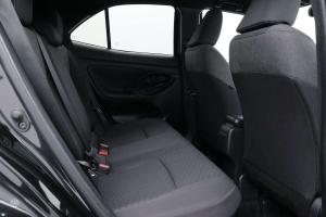 Черный Тойота Yaris Cross 2025 в Вильнюс, объемом двигателя 1.49 л и пробегом 27 тыс. км за 26990 €, фото 11 на AUTOMOTO.COM.LV