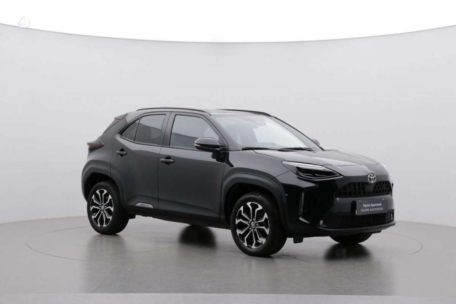 Черный Тойота Yaris Cross 2025 в Вильнюс, объемом двигателя 1.49 л и пробегом 27 тыс. км за 26990 €, фото 20 на AUTOMOTO.COM.LV