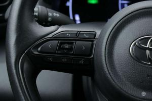 Черный Тойота Yaris Cross 2025 в Вильнюс, объемом двигателя 1.49 л и пробегом 27 тыс. км за 26990 €, фото 28 на AUTOMOTO.COM.LV