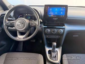 Черный Тойота Yaris Cross 2022 в Таллин, объемом двигателя 1.49 л и пробегом 43 тыс. км за 20495 €, фото 8 на AUTOMOTO.COM.LV