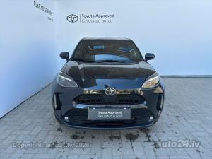 Черный Тойота Yaris Cross 2022 в Таллин, объемом двигателя 1.49 л и пробегом 72 тыс. км за 19995 €, фото 6 на AUTOMOTO.COM.LV