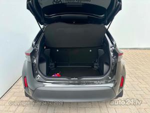 Черный Тойота Yaris Cross 2022 в Таллин, объемом двигателя 1.49 л и пробегом 63 тыс. км за 19995 €, фото 11 на AUTOMOTO.COM.LV
