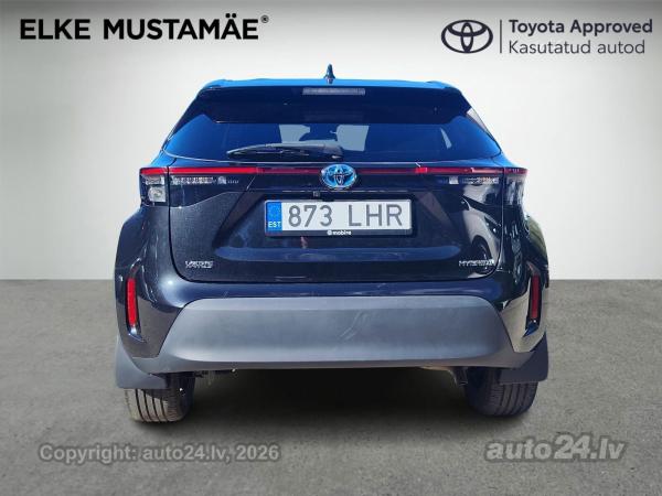 Melns Toyota Yaris Cross 2022 Tallina, ar dzinēja tilpumu 1.49 L un nobraukumu 60 tūkst. km par 19995 €, foto 5 vietnē AUTOMOTO.COM.LV