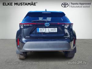 Черный Тойота Yaris Cross 2022 в Таллин, объемом двигателя 1.49 л и пробегом 60 тыс. км за 19995 €, фото 5 на AUTOMOTO.COM.LV