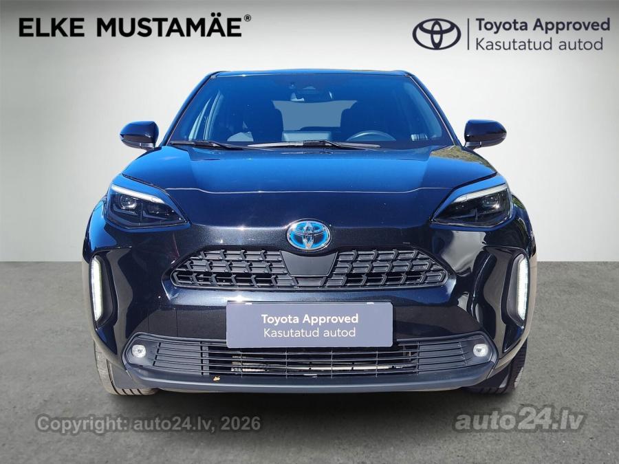 Черный Тойота Yaris Cross 2022 в Таллин, объемом двигателя 1.49 л и пробегом 60 тыс. км за 19995 €, фото 6 на AUTOMOTO.COM.LV