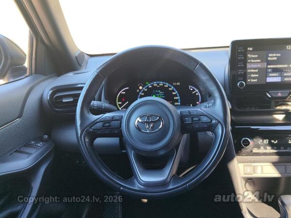 Melns Toyota Yaris Cross 2022 Tallina, ar dzinēja tilpumu 1.49 L un nobraukumu 60 tūkst. km par 19995 €, foto 10 vietnē AUTOMOTO.COM.LV