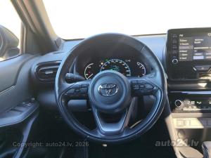 Черный Тойота Yaris Cross 2022 в Таллин, объемом двигателя 1.49 л и пробегом 60 тыс. км за 19995 €, фото 10 на AUTOMOTO.COM.LV