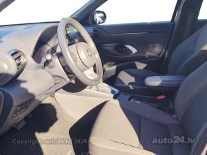 Черный Тойота Yaris Cross 2022 в Таллин, объемом двигателя 1.49 л и пробегом 60 тыс. км за 19995 €, фото 12 на AUTOMOTO.COM.LV